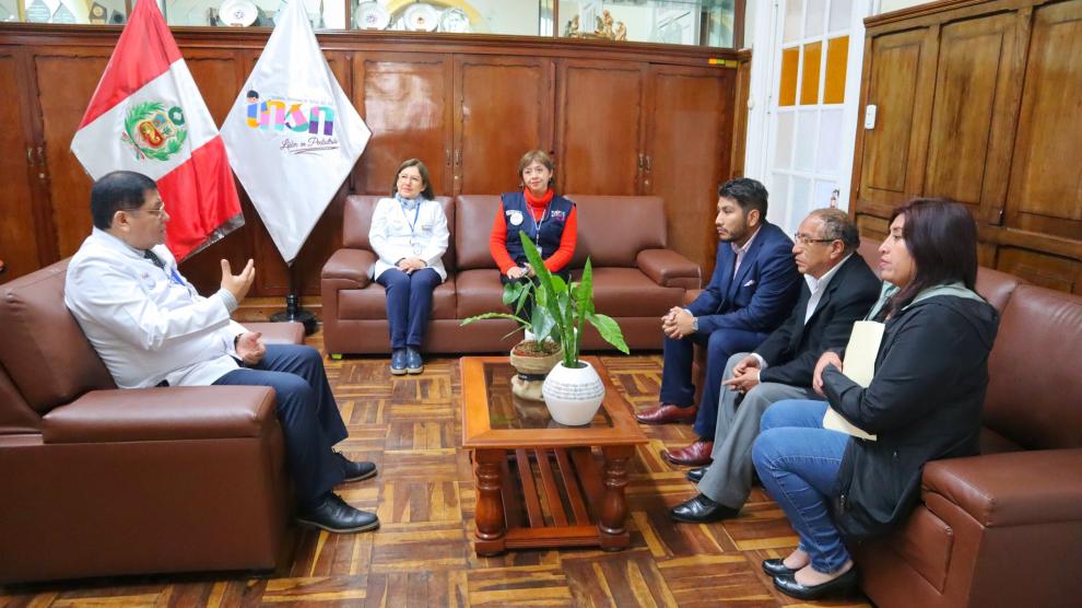 Galería » El Hospital Regional Docente Materno Infantil "El Carmen" y el Instituto Nacional de ...